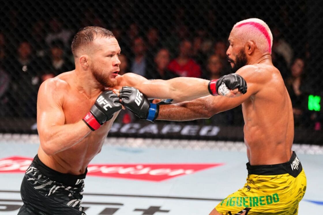 Petr Yan Finally Gets the Judges on His Side in Win over Deiveson ...