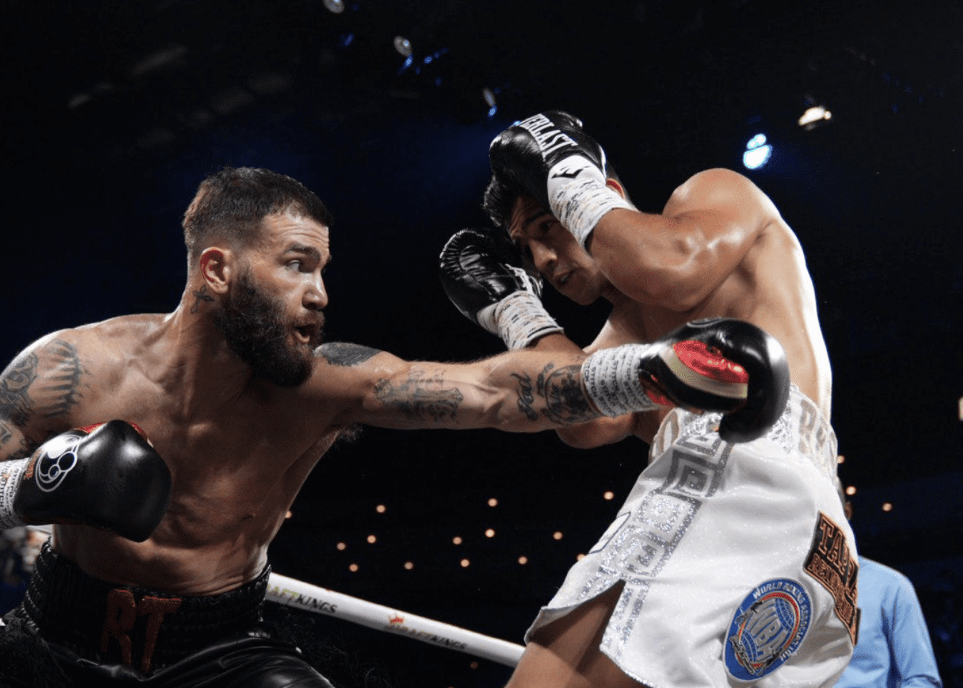 Caleb Plant Vs. Jose Armando Resendiz Live | Boxing News