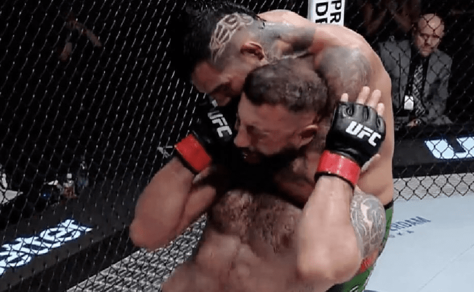 Hernandez Makes Dolidze Tap; Calls For Title Shot | MMA News