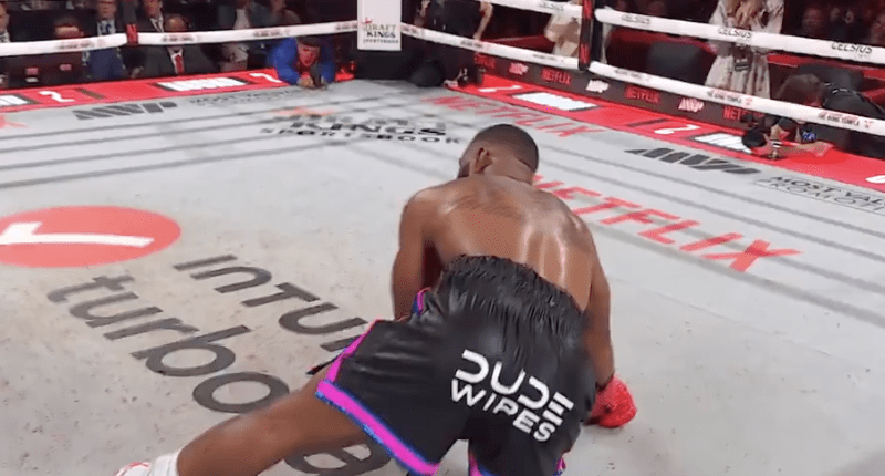 Silva Stops Woodley In A Brutal Stoppage| Boxing News